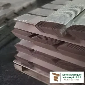 Esquineros de cartón liso – Tubos y empaques de antioquia